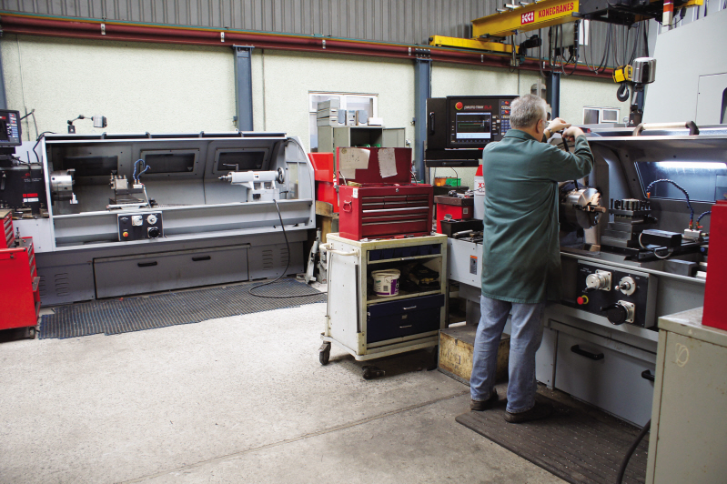 CNC lathes mill-turn